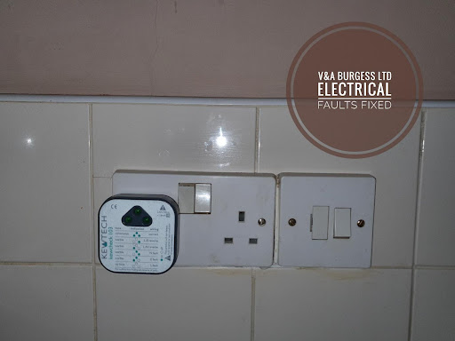 No plug sockets working but lights are?💡 | Electrical Faults Fixed